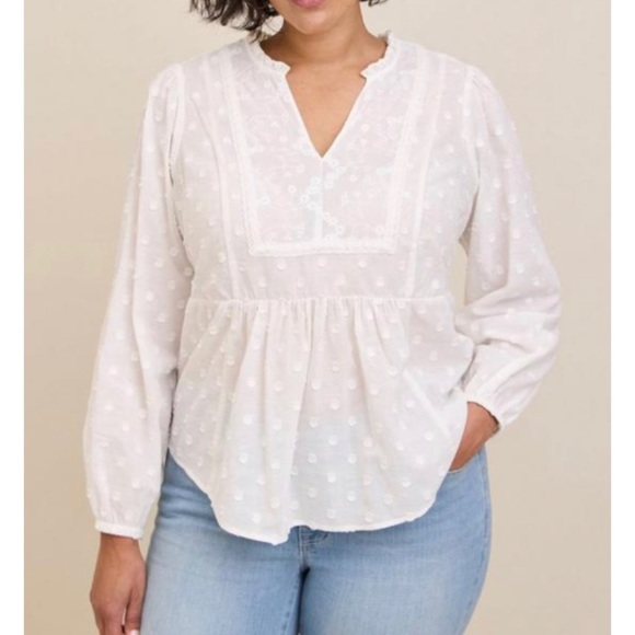 torrid | Tops | Clip Dot Mixed Eyelet Yoke Detail Top 2 2x 8 2 Nwt ...